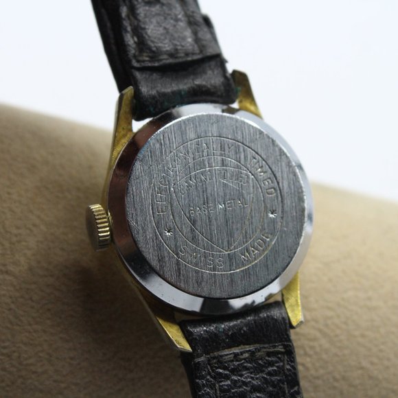 Manson | Accessories | Vintage Manson Watch Womens Classic Gold Tone ...